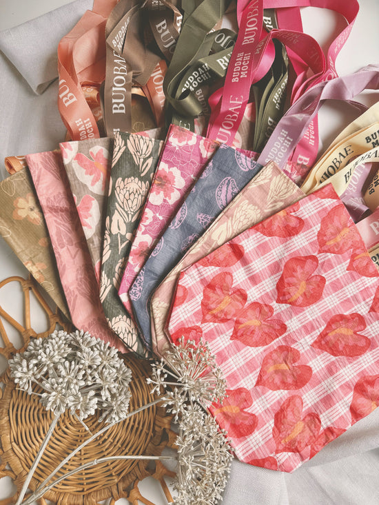 Hilo White Anthurium | MANINI Bombucha Bag by BUDDAH MOCHI KIDS x Bujo ...